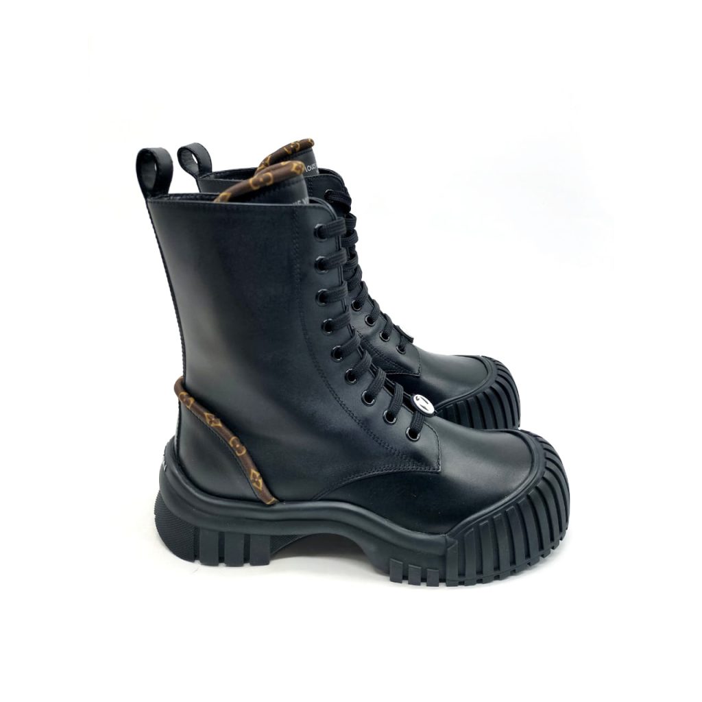 Louis Vuitton Black Ruby Flat Ranger Boots – The Luxe Closet