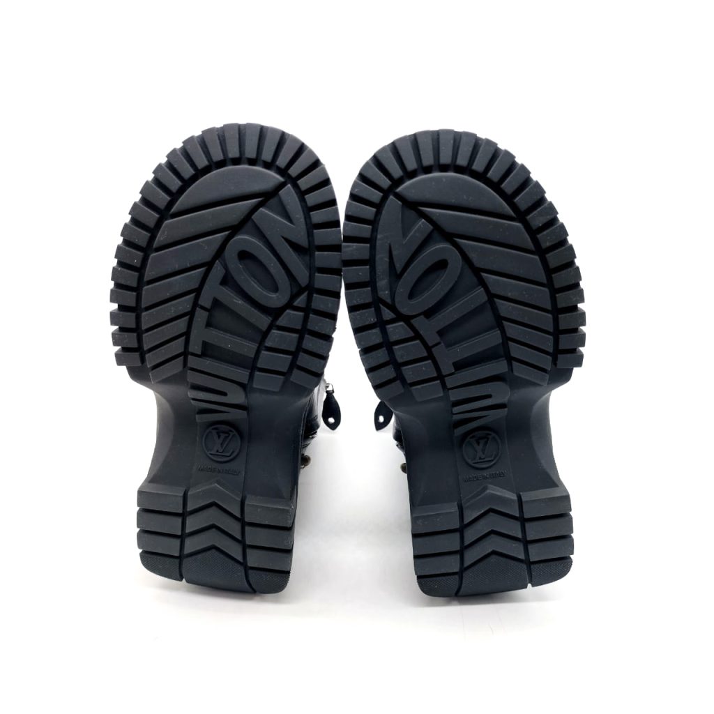 Louis Vuitton Black Ruby Flat Ranger Boots – The Luxe Closet